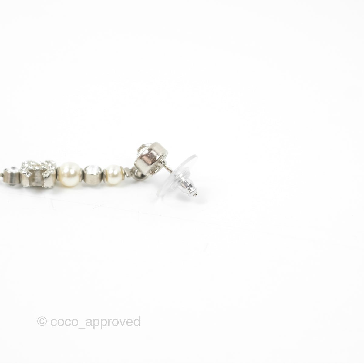 Chanel Crystal CC Pearl Long Drop Earrings 20A – Coco Approved Studio