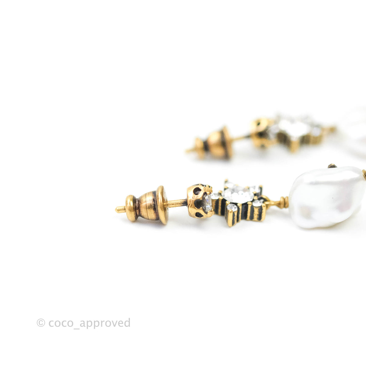 Christian Dior Crystal Star Pearl Drop Earrings Aged Gold Tone – Coco Approved Studio