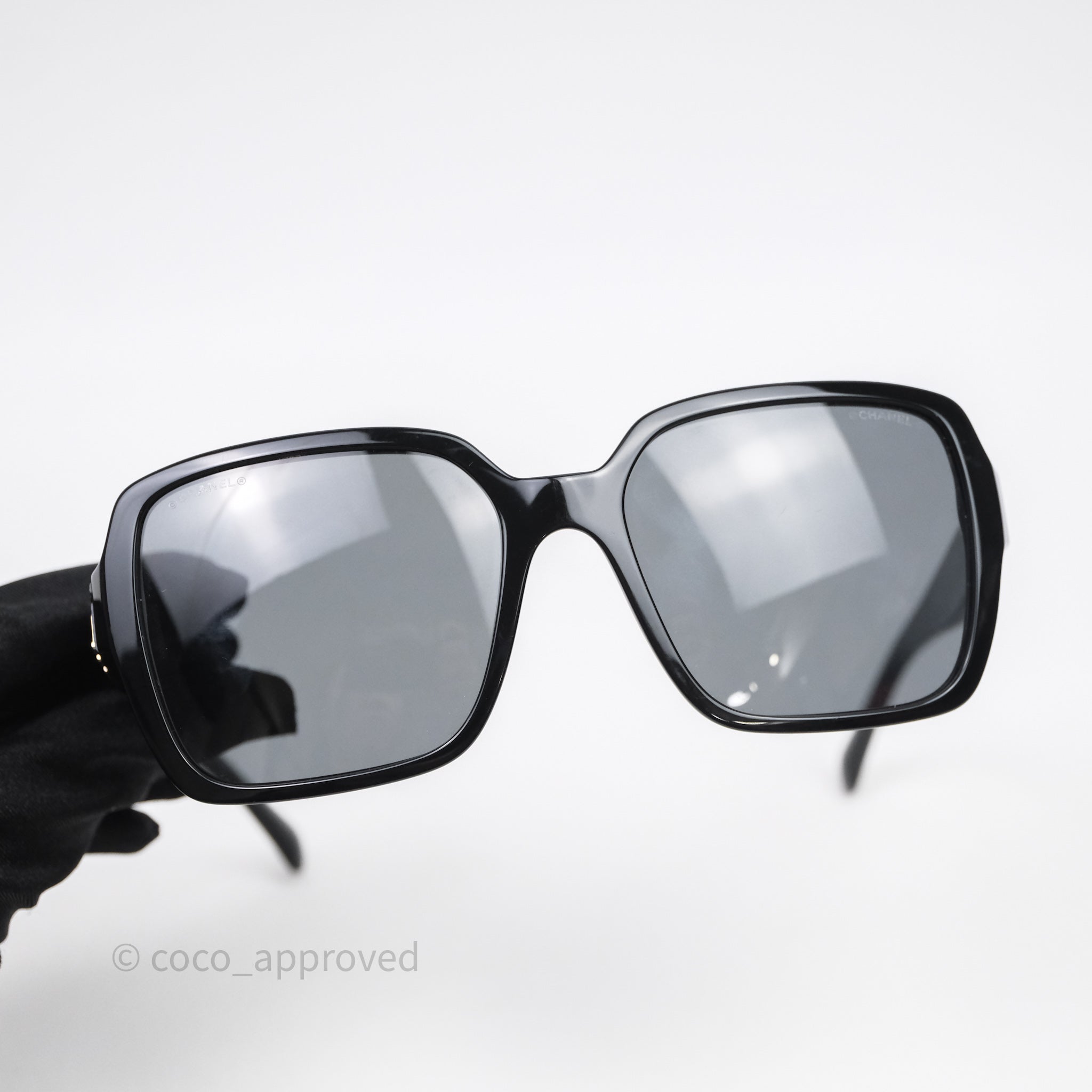Chanel Logo Sunglasses Black – Coco Approved Studio