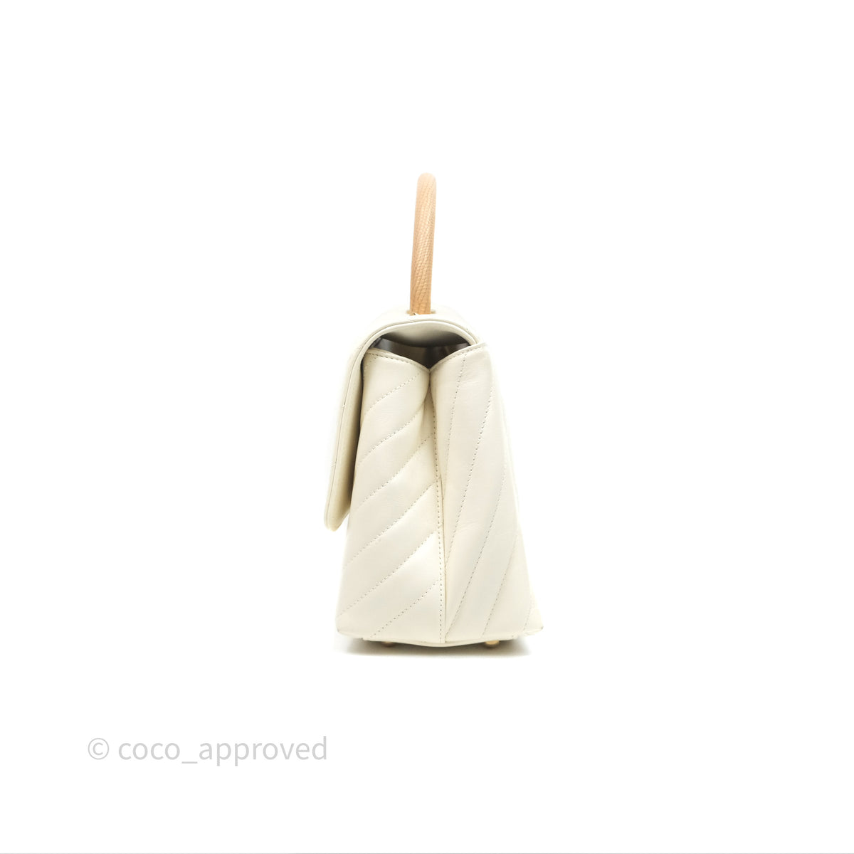 Chanel Medium Coco Handle Chevron Aged Calfskin Ivory Aged Gold Hardwa ...